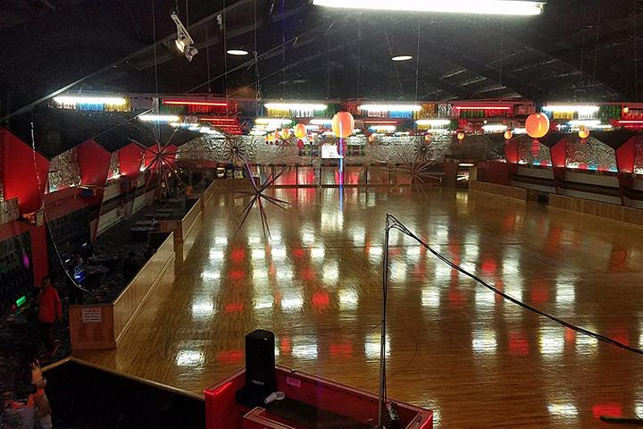Lynwood Sport Center - Roller Skating - Lynwood, IL